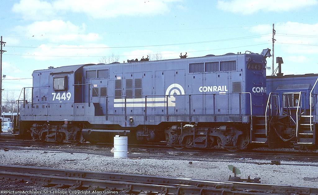 CR GP9 7449